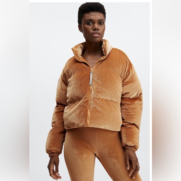 Fabletics | Jackets & Coats | Nwot Fabletics Wander Velour Puffer ...